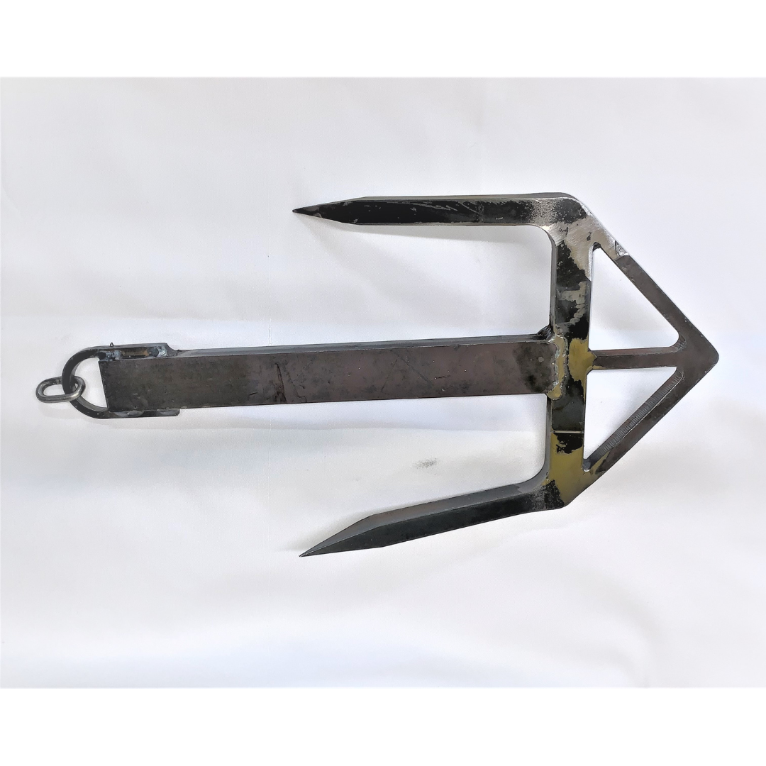 Canadian Tundra Wolf Drag – The Canadian Coyote Company Ltd.